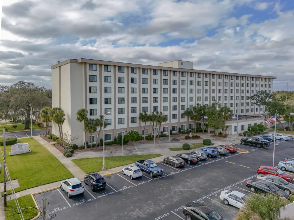 Central Manor Apartments